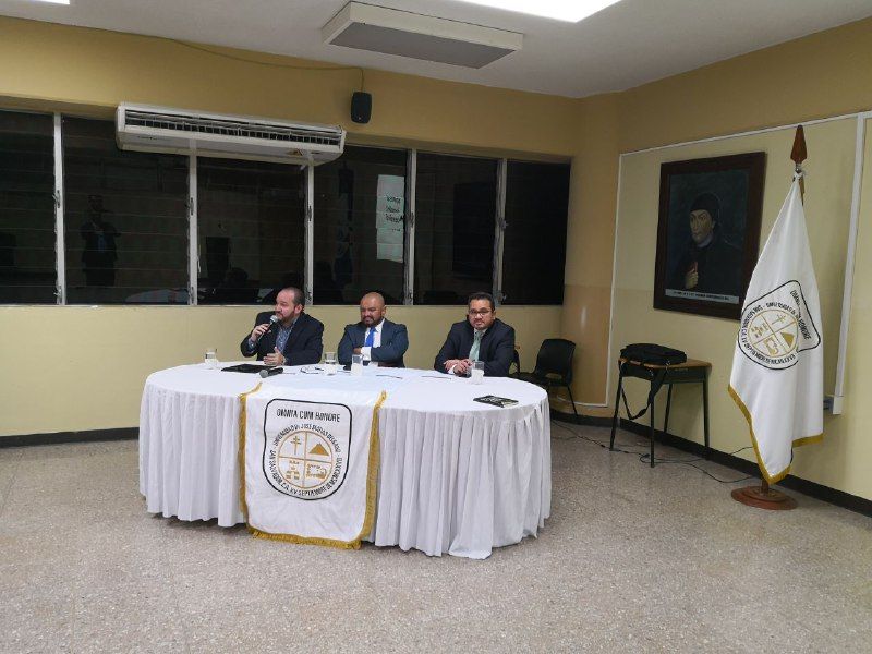 Universidad Doctor Jose Matias Delgado Logo