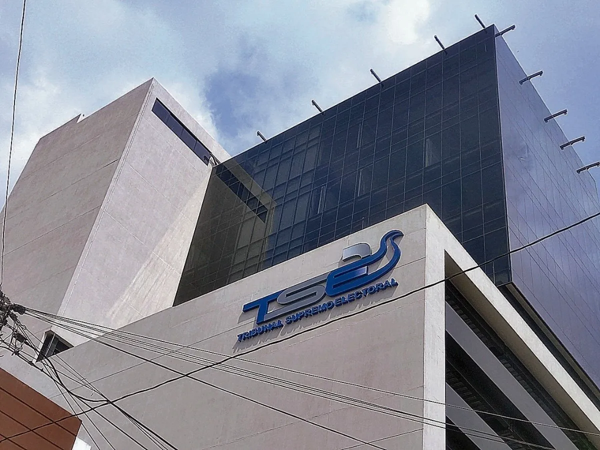 Tribunal Supremo Electoral presiona renuncias y cesa más empleados sin ...